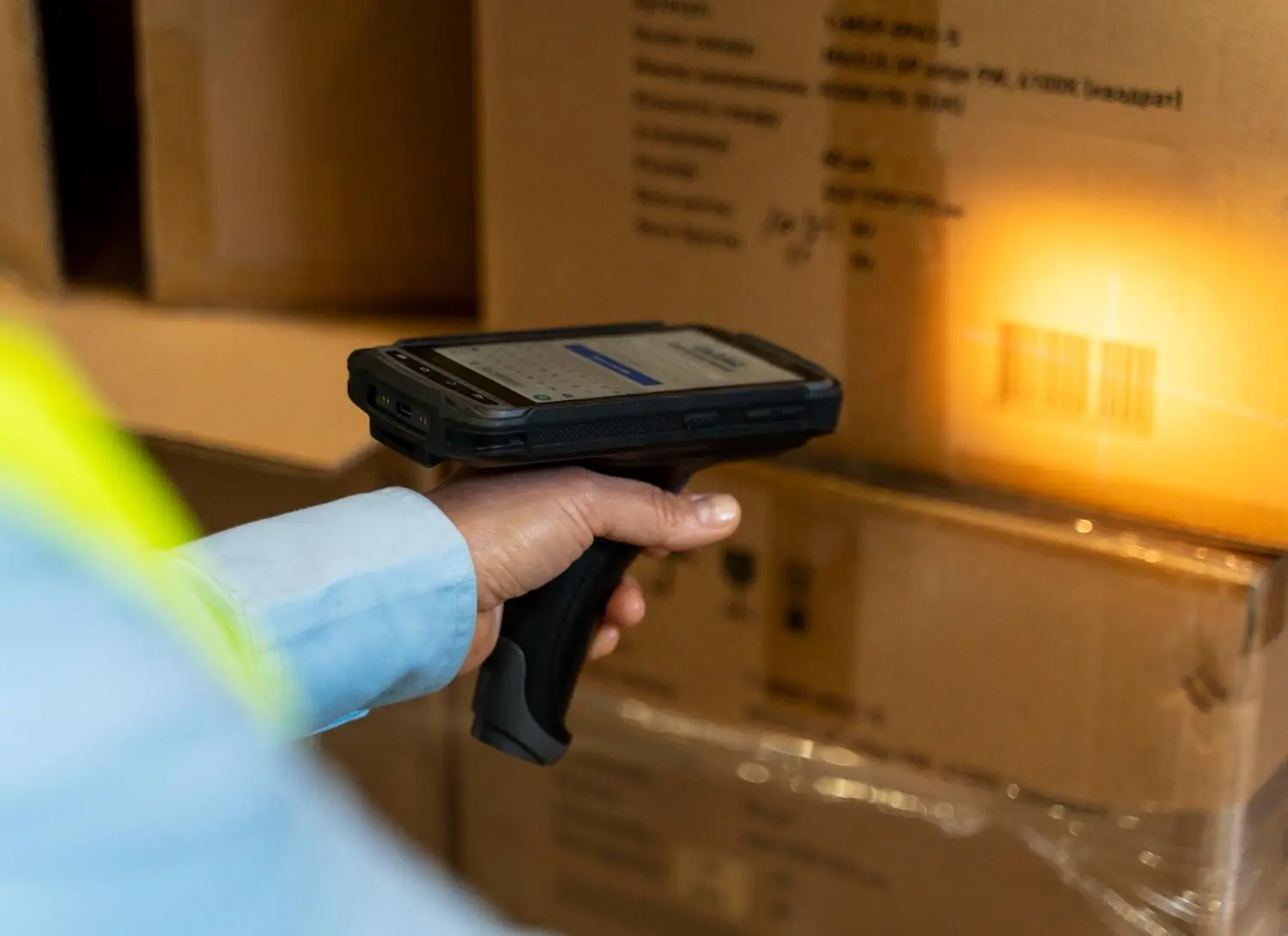 How RFID and QR Codes Enhance Inventory Management